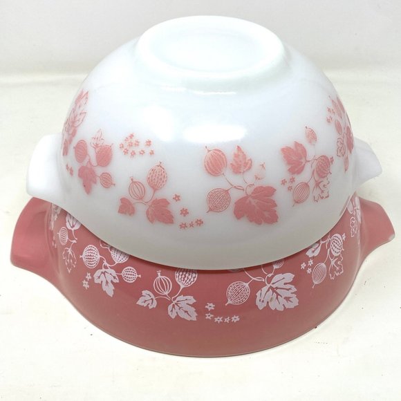 Pyrex | Kitchen | Vintage Pyrex Gooseberry Mixing Bowls 443 444 25 ...